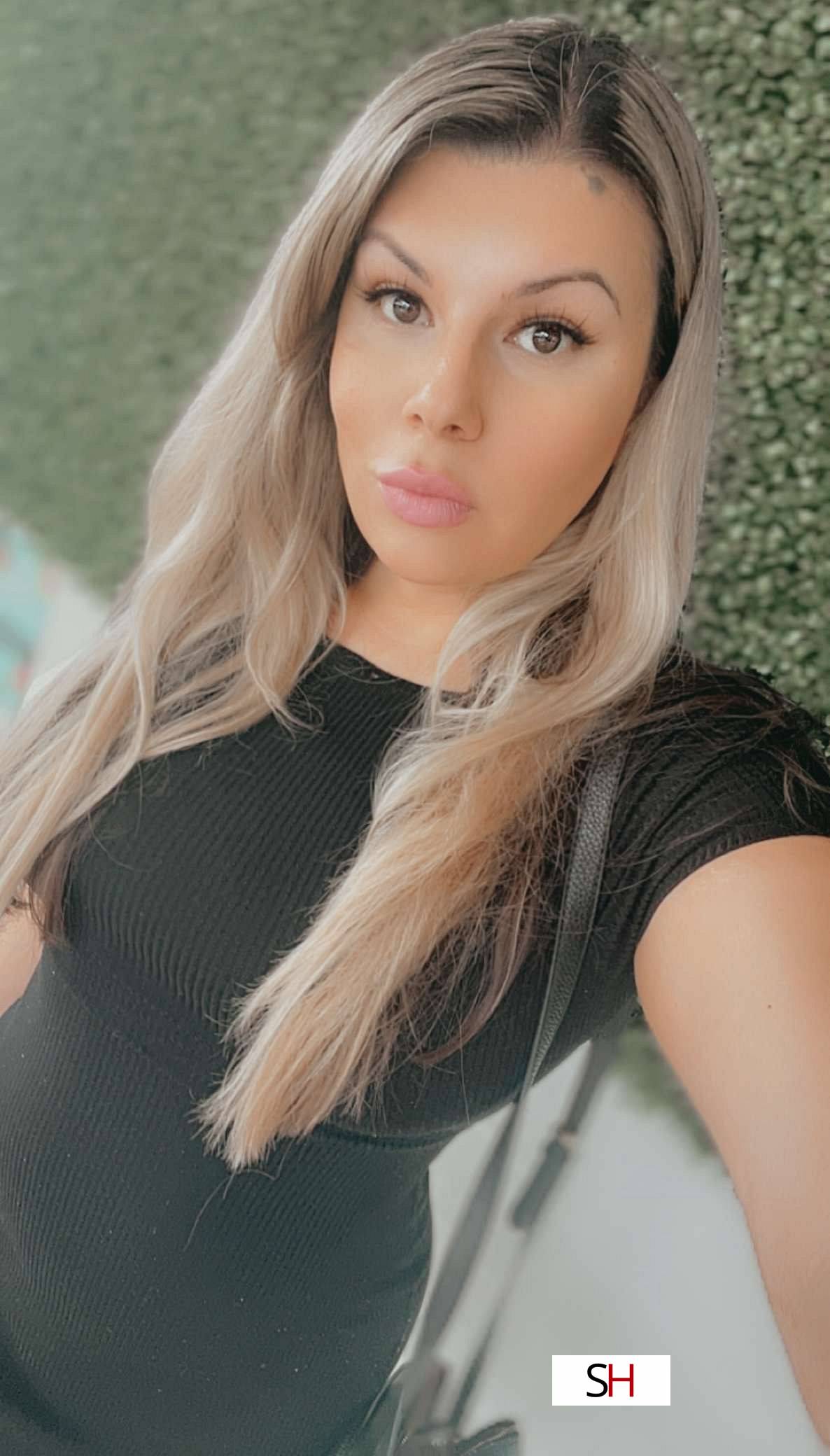 carrera cartier - Tall blonde tanned: Escort Edmonton