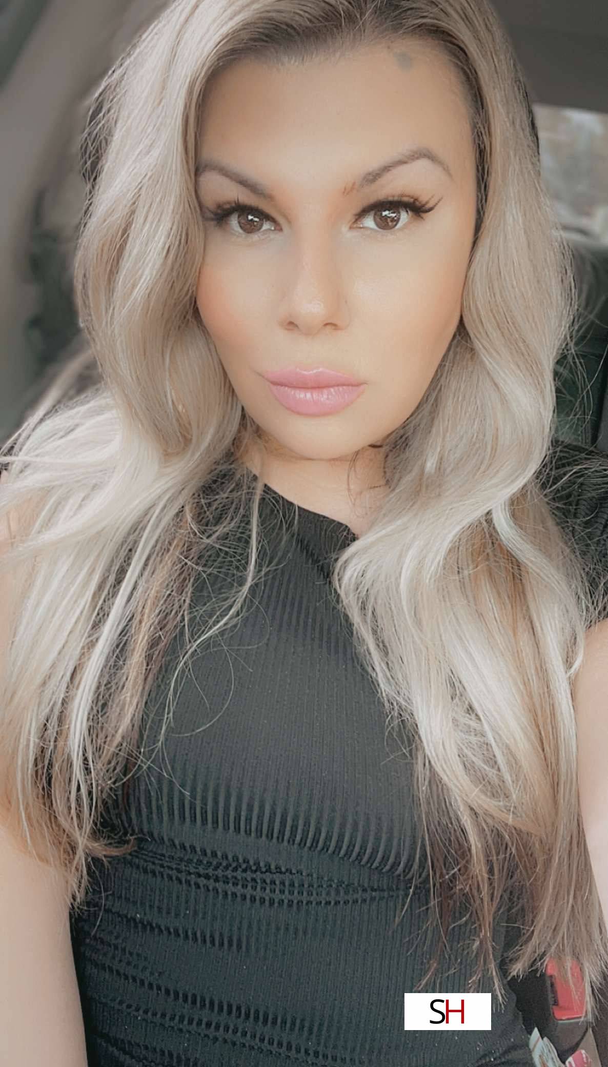 carrera cartier - Tall blonde tanned: Escort Edmonton