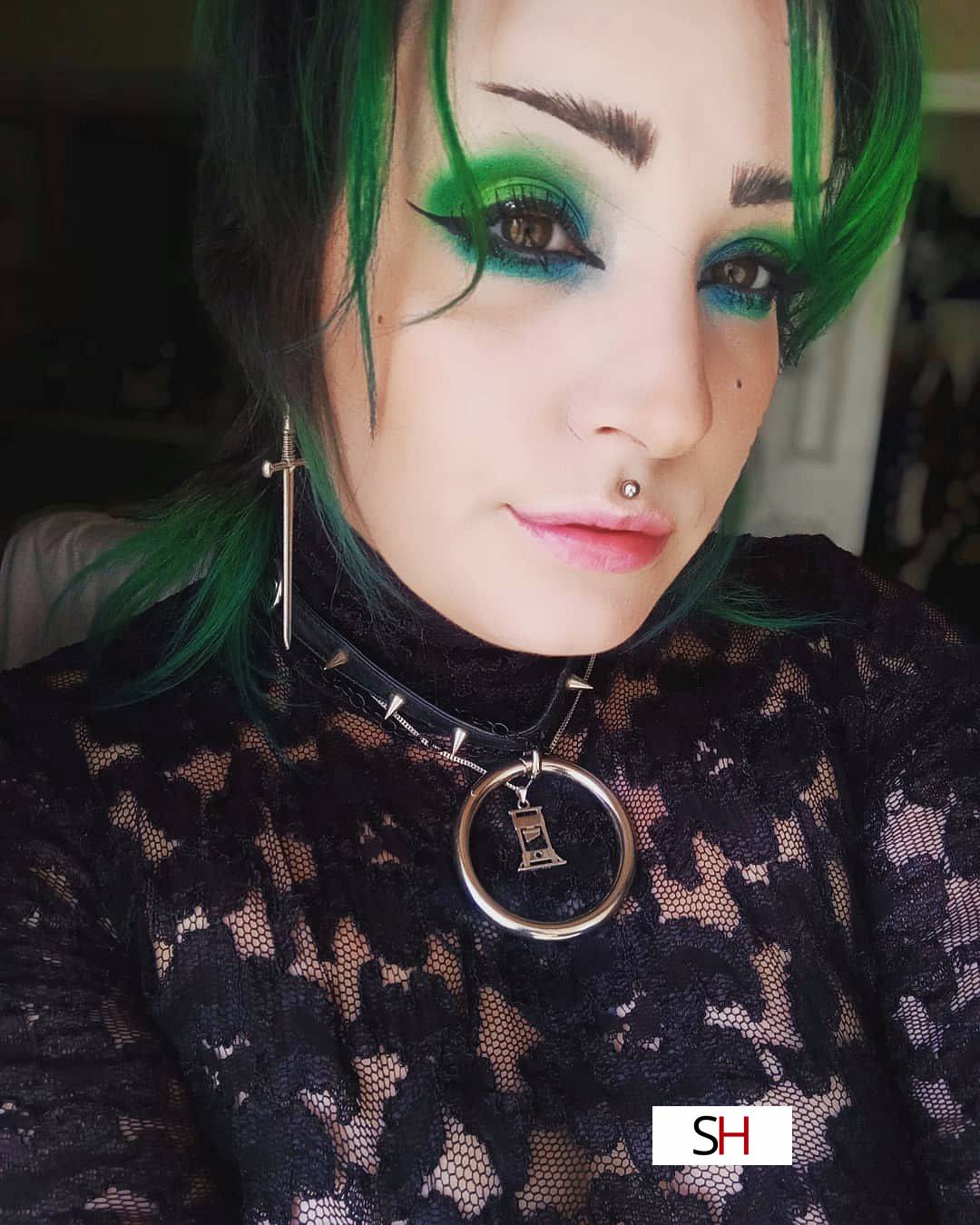 +13173425706 Kitty Zarra - Seductive, Sensual Goth Girl: