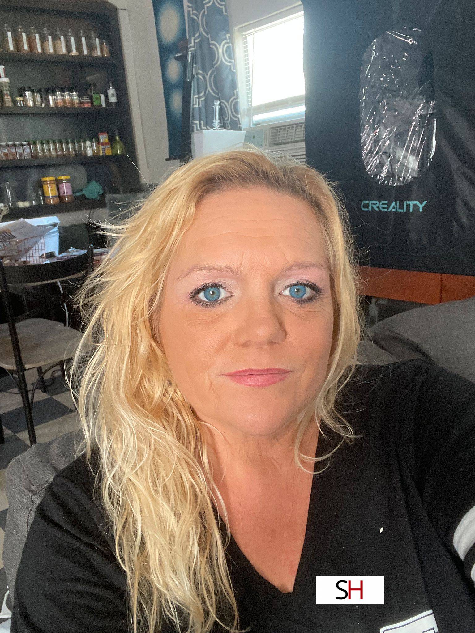  12566000387 Denise Mature MILF Next Door Escort BBW
