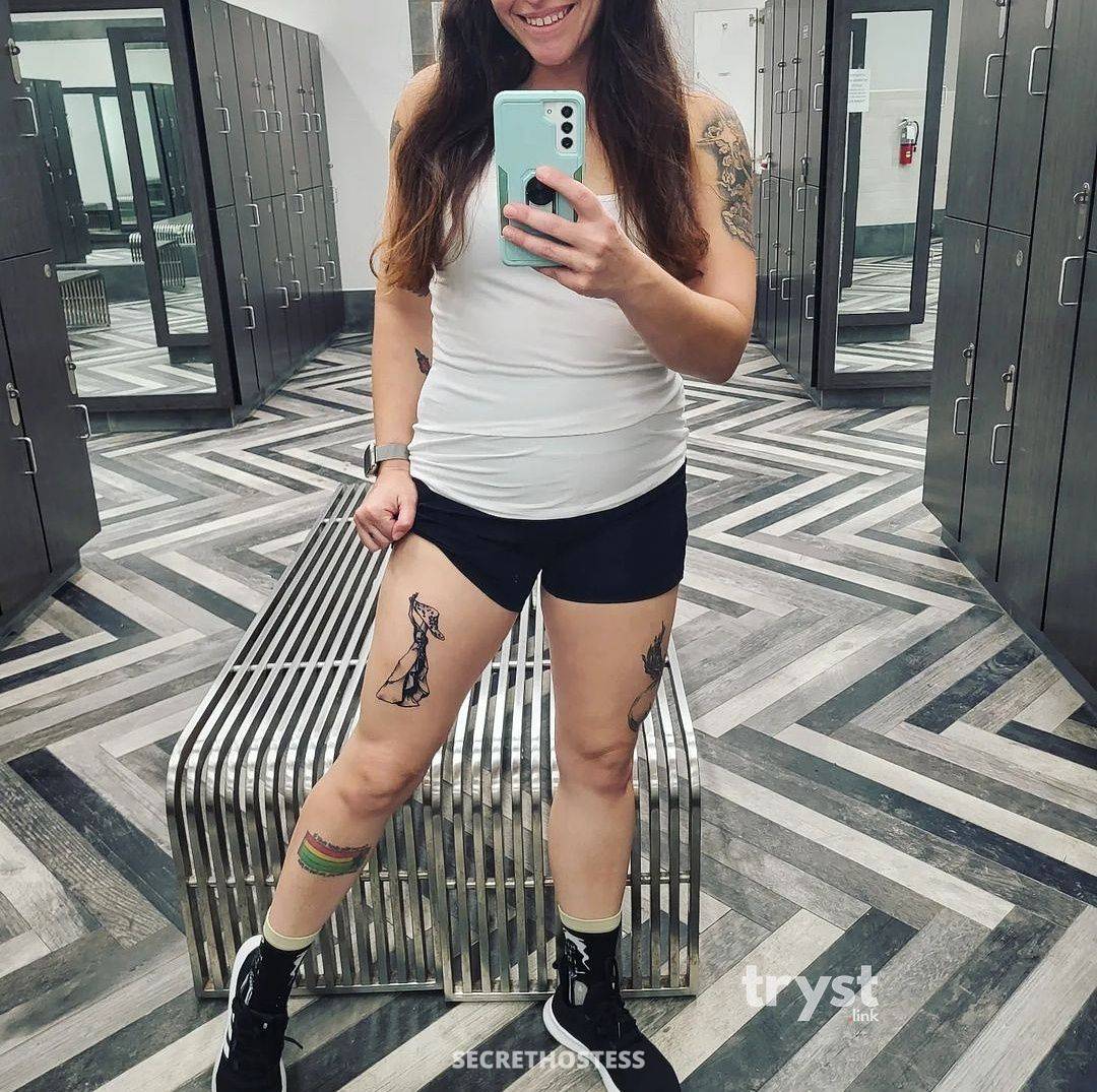 cirque-risque - Attractive, fit, fun baddie: Escort