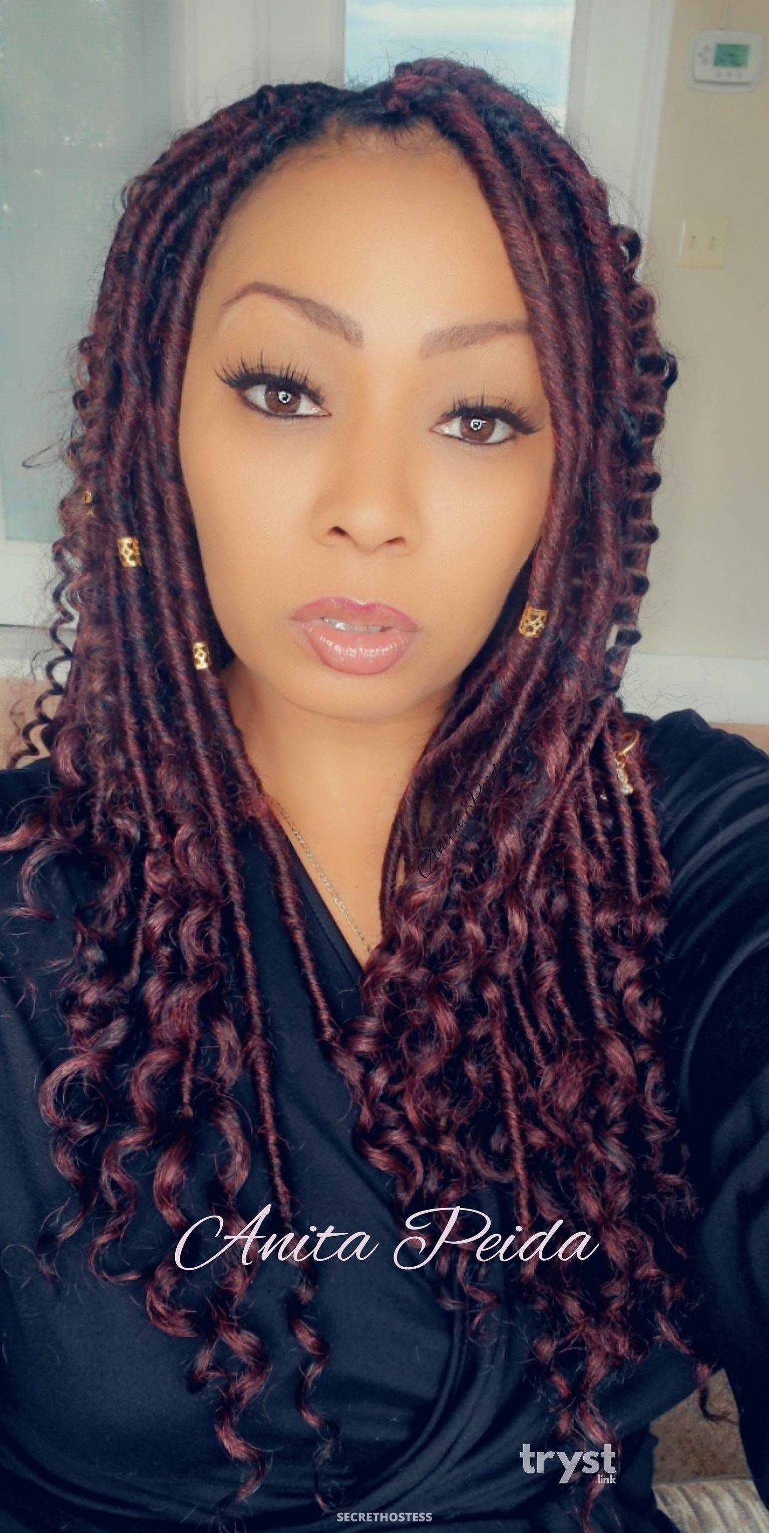 XXX Anita Peida - Come experience my wonderland!:, Curvy