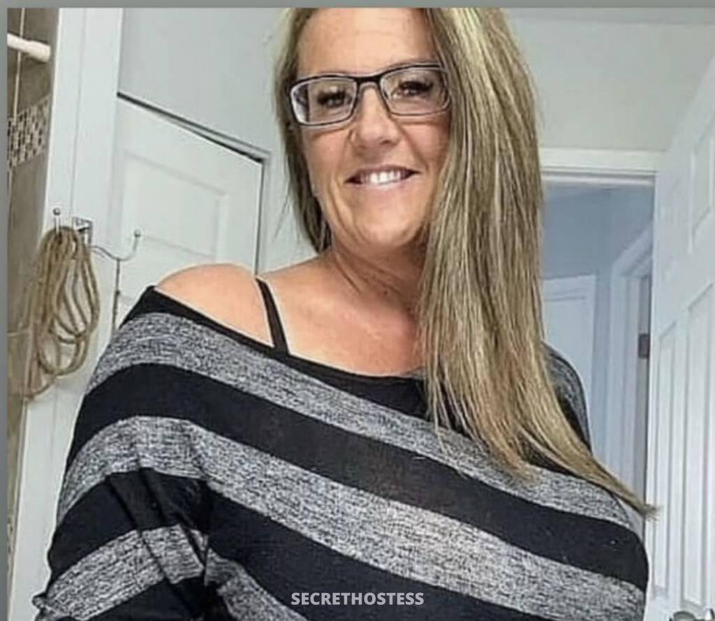 4385045059 Incall Outcall MILF 38 EE Big ASS CAM Sexting Onlyfans: