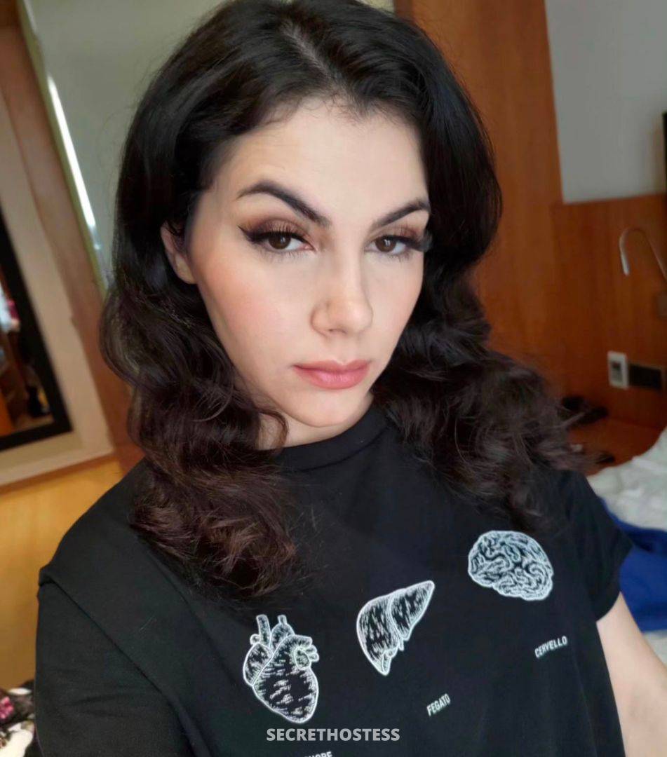 Cute escort here: Montreal - Asian, 69 Style, Busty