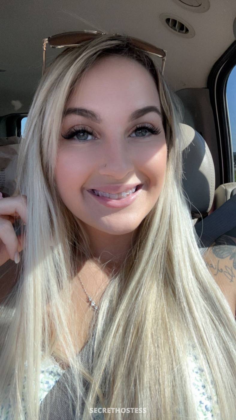 +12063105850 Amber McQueen: Escort Phoenix AZ, Toned