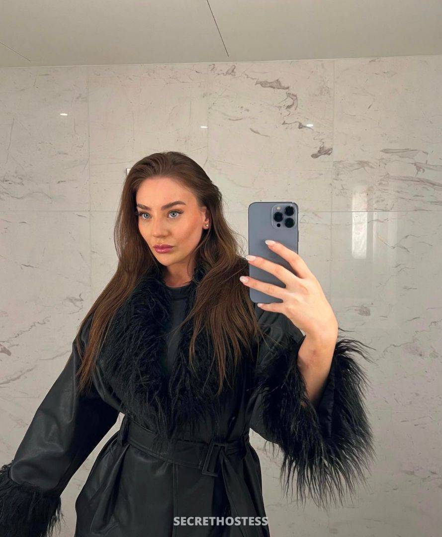 Curvy Erotic Juicy Hey guys its Beth? Im available now and READY for anything Escorts Vancouver ...