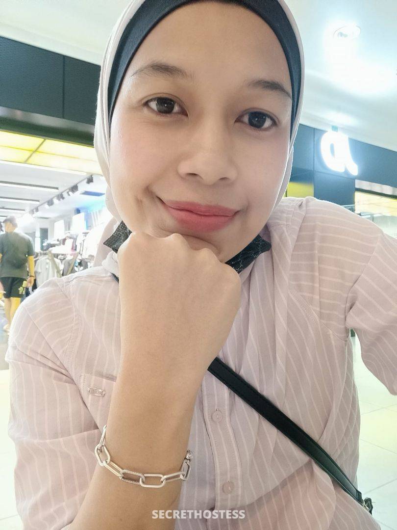 Agency, escort: Kuching - Malaysian